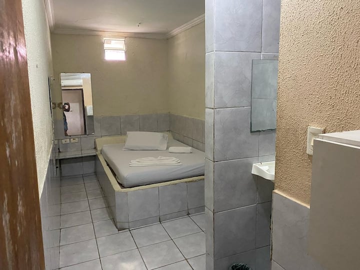 Pousada Dormitório Em Recife, Quarto Duplo Com Du. - Recife