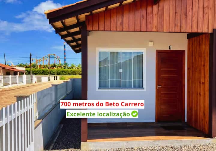 A 700m Do Beto Carrero | Café, Cozinha, Ar, Wi-fi - Peña
