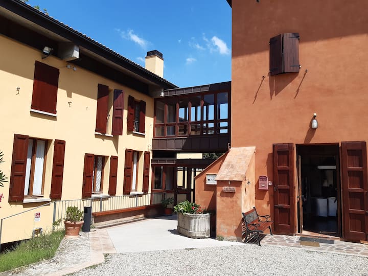 Affittacamere Debre Mariam, Stanza Familiare 1 - Casalecchio di Reno