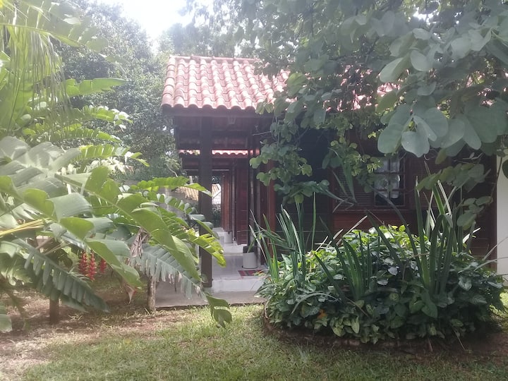 Chalét Deux Com Suite E Varanda Em Chácara - Valinhos