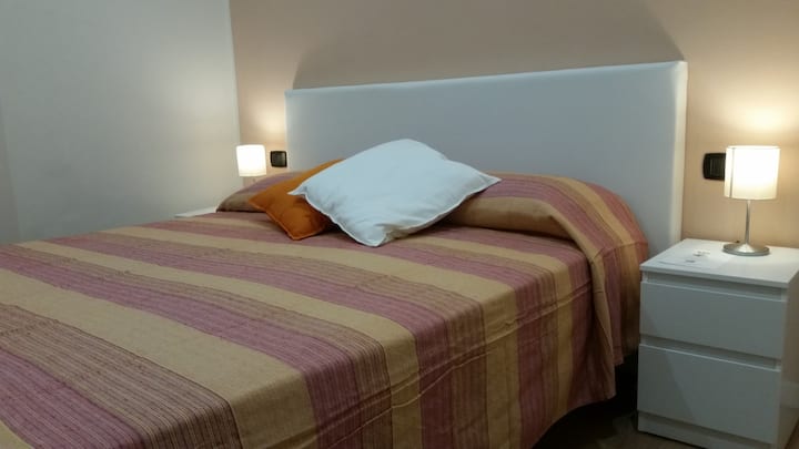 Le Bellezze Di Genova, Stanza Matrimoniale - Genoa