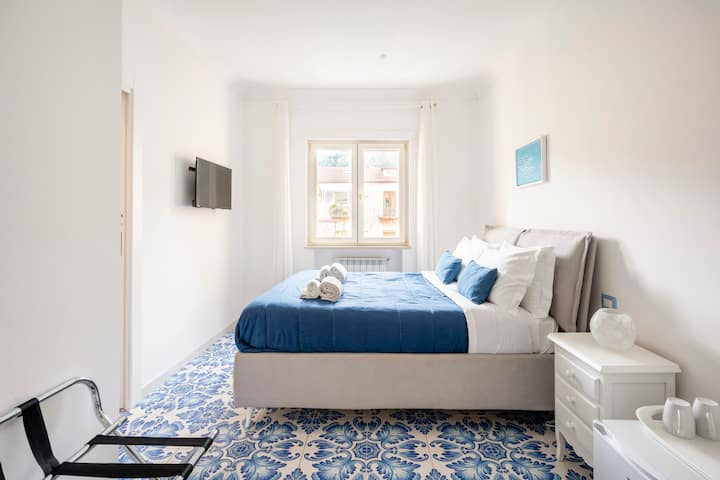 King Room With Balcony - Massa Lubrense