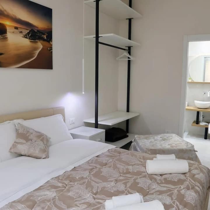 La Nuit, Stanza Bianca - Agrigento