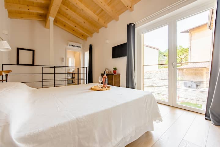 Corte Torchio B&b, Stanza Olivo - Salò