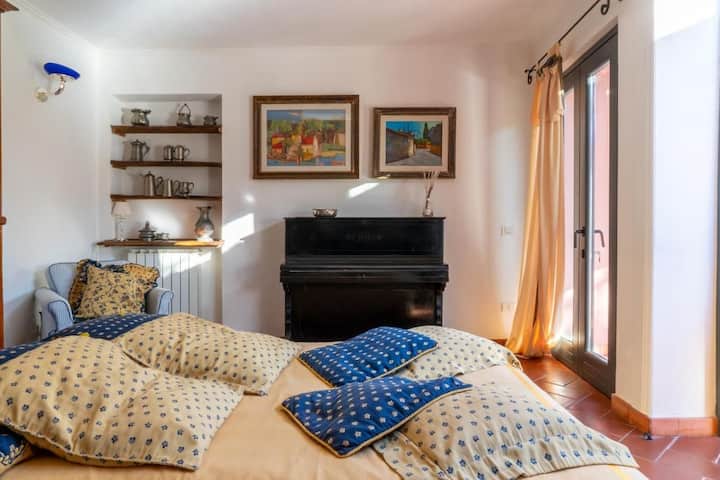 B&b Di Eleonora, Stanza Con Un Letto Ottone - Viterbo