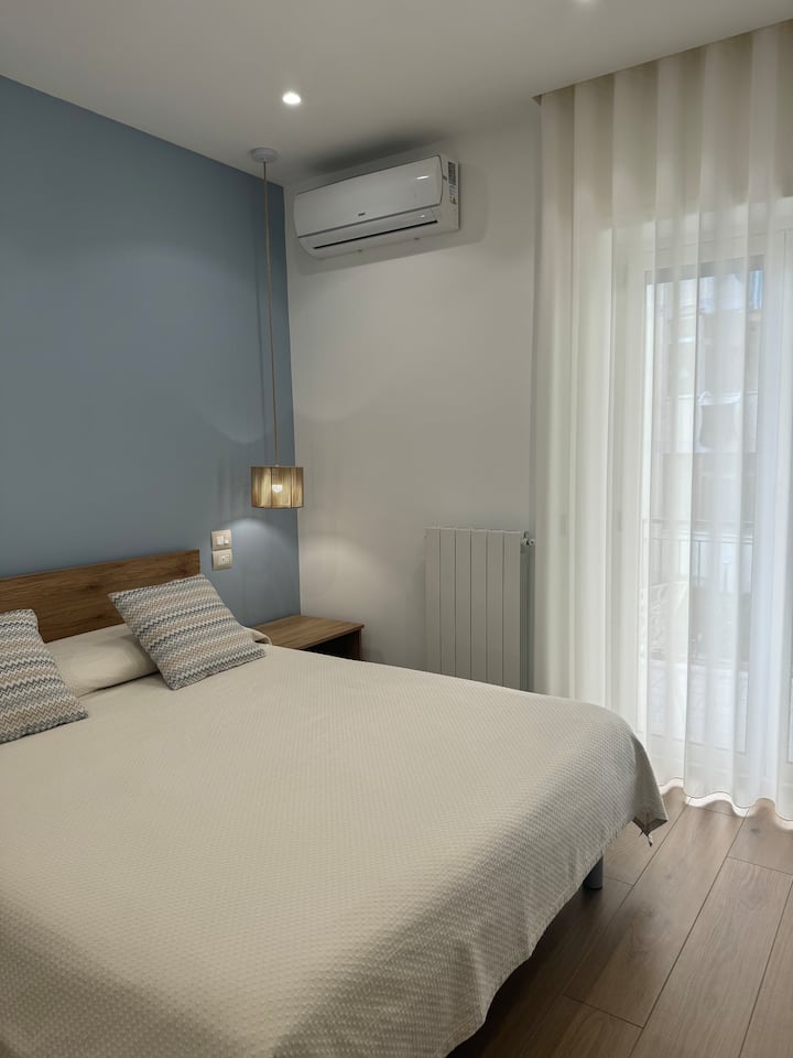 B&b Momi Sorrento, Stanza Matrimoniale Con Lett... - Sorrento