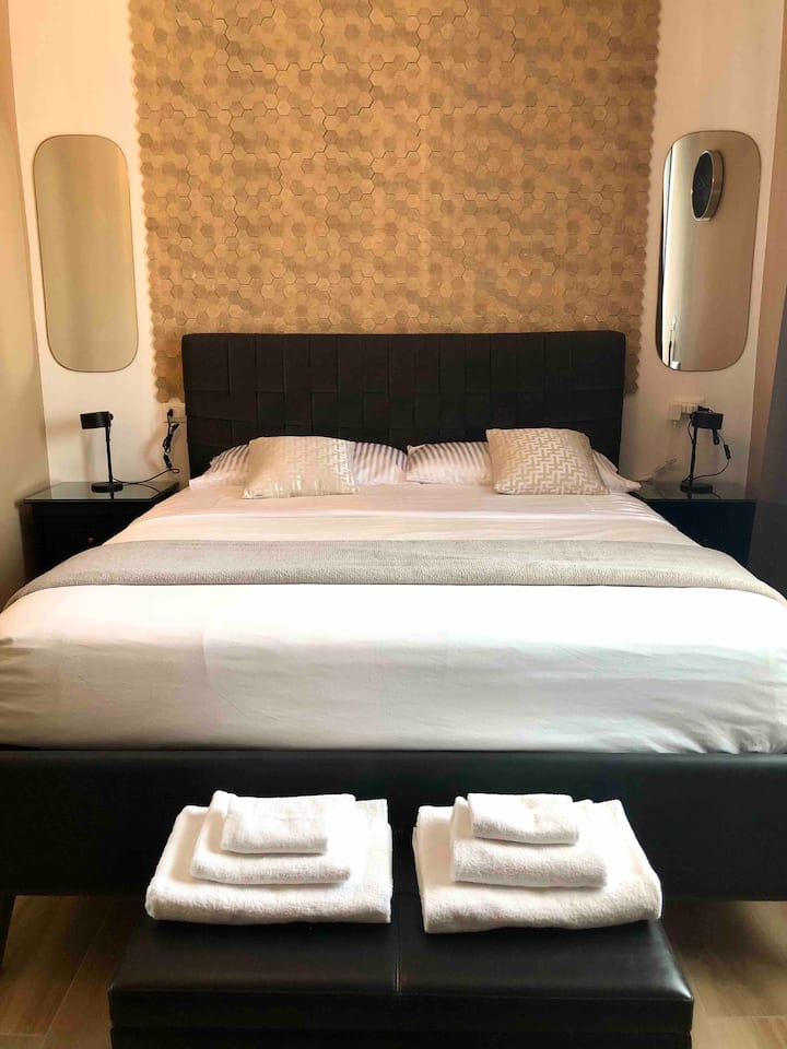 Serenity's B&b, Pitta (Fire-water) Room - Brescia