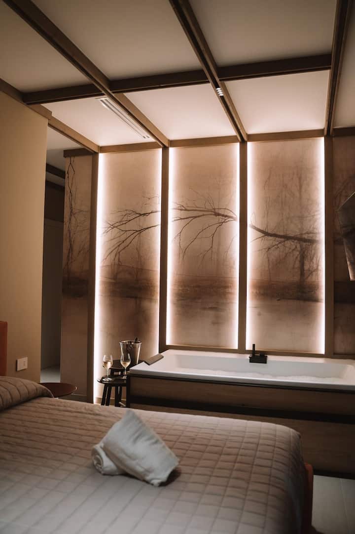 Comàr, Light Brown Suite - Monopoli