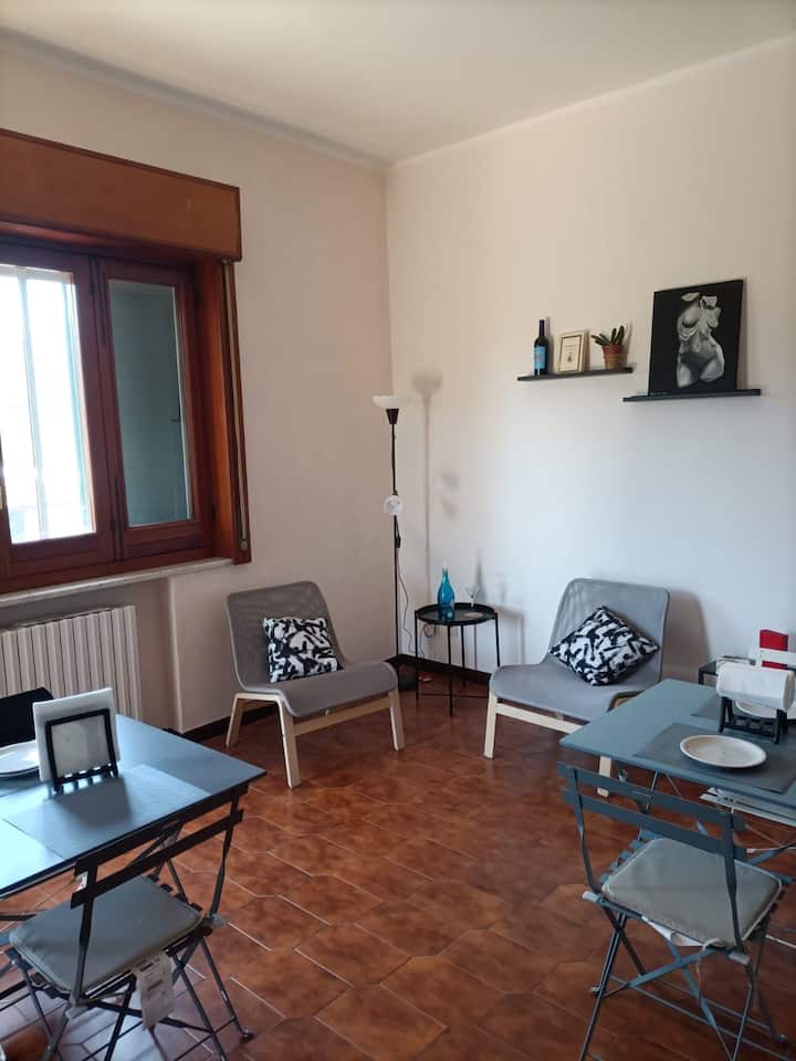 B&b Casa Giò
A Villa Oliano, Stanza Matrimonial... - Pompei