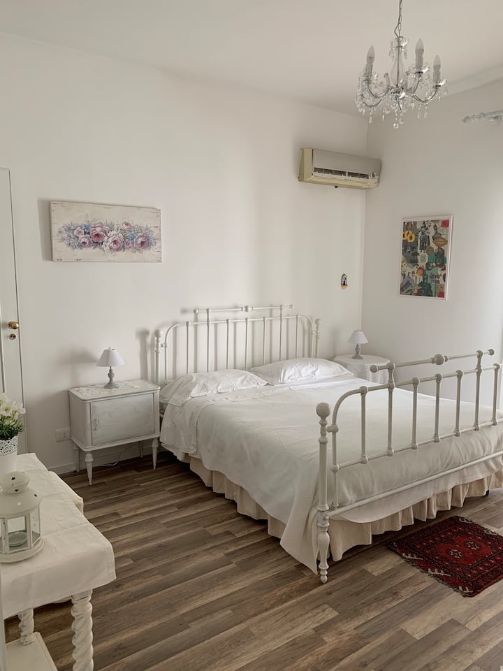 B&b Liola’, Family Room - Patti