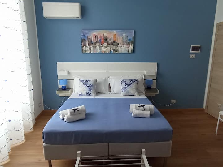 Verga 29 House, Camera 4 Tripla Comfort - Catania