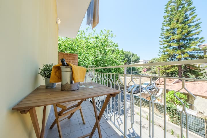 Holidu's B&b, Stanza Isola Bella - Naxos