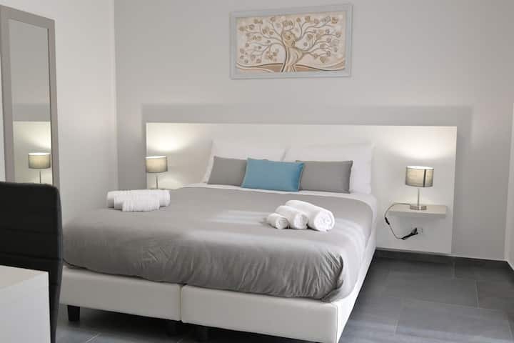 Da 'Nfacci, Stanza Matrimoniale - Carini