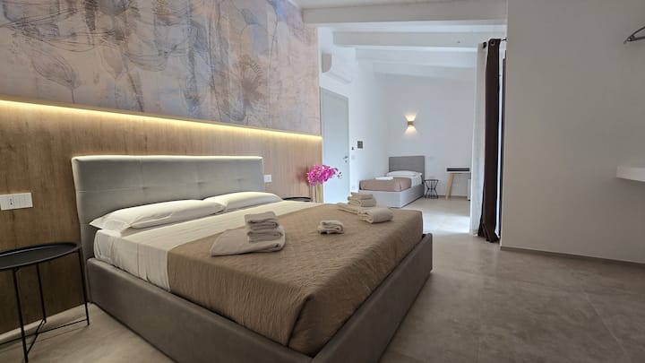 Bullerjanos, Stanza Matrimoniale - Olbia