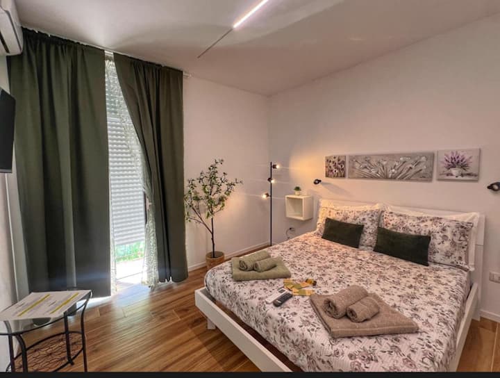 Porta Fortuna, Stanza Con Letto Queen Size - Eboli