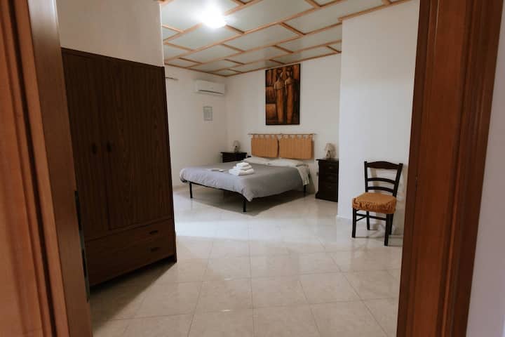 B&b San Francesco, Stanza Rossa - Nuoro