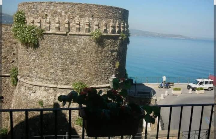 B&b Muratguesthouse, Vista Mare Al Centro Di Pizz. - Pizzo