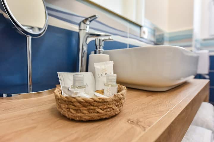 Lingotto Rooms_camera Blu E Camera Green, Stanza . - Turin