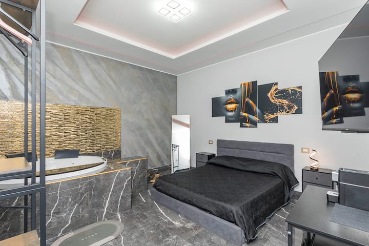 Il Vecchio Sentiero, Grotta Delle Colombe - Acireale