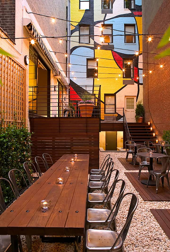 Pod 51 - Manhattan, NY