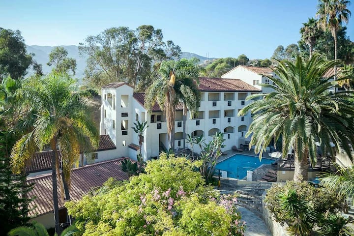 Catalina Canyon Inn - Santa Catalina Island, CA