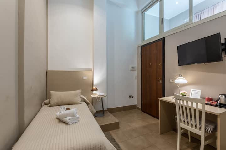 B&b Cairoli, Stanza Matrimoniale - Messina