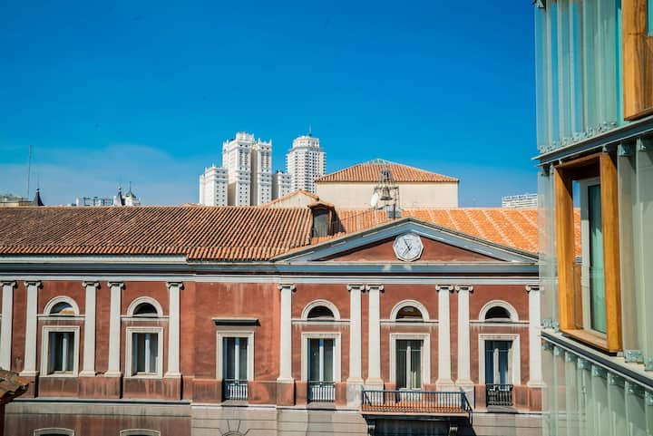 Akeah Gran Via - Madrid