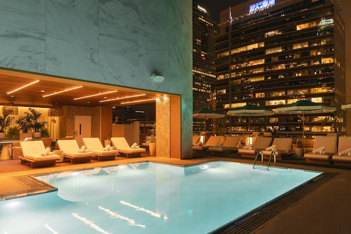 The Delphi Hotel - Los Angeles, CA