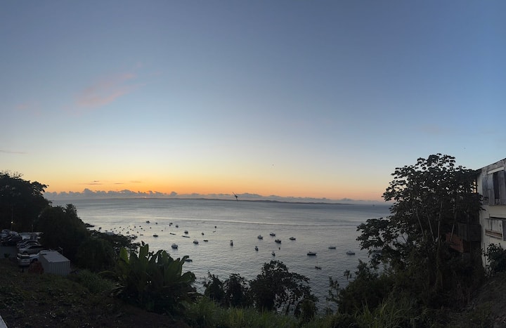 Quarto No Porto Da Barra - Barra