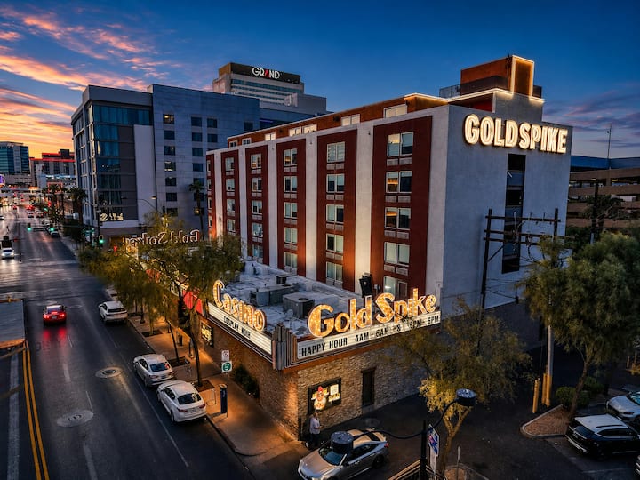 Oasis At Gold Spike - Las Vegas