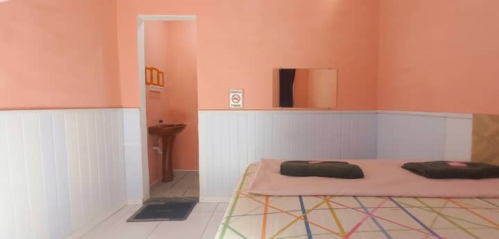 Quartos Simples E Econômicas Em Feira De Santana - Feira de Santana