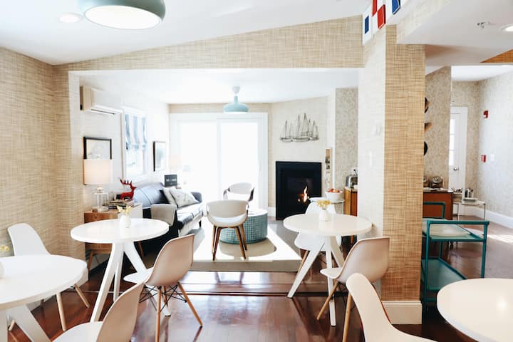 The Hotel Marblehead - Salem, MA