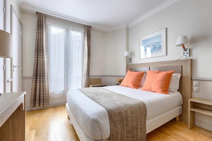 Hotel Apollinaire - Paris