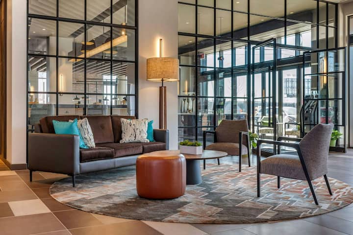 Cambria Hotel Washington D.c. Navy Yard Riverfront - Alexandria, VA