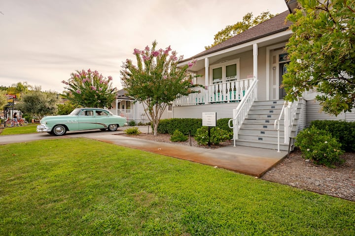 Dr. Wilkinson's Backyard Resort And Mineral Spring - Calistoga, CA