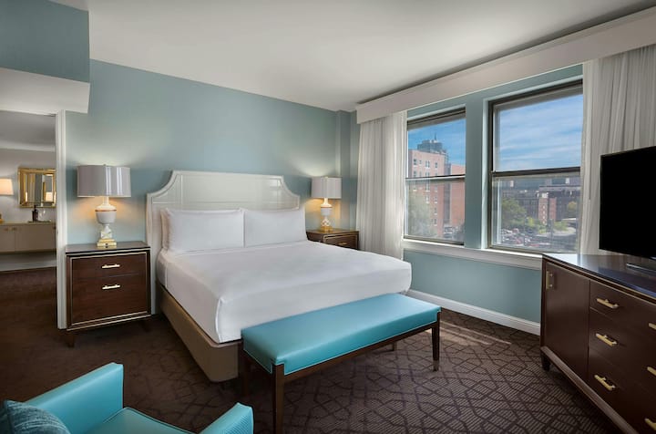 The Royal Sonesta Chase Park Plaza St. Louis - St. Louis, MO