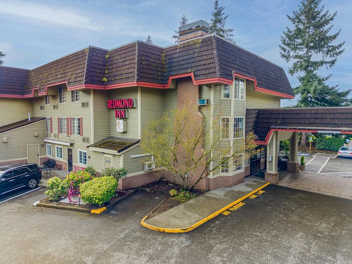 Redmond Inn - Redmond, WA