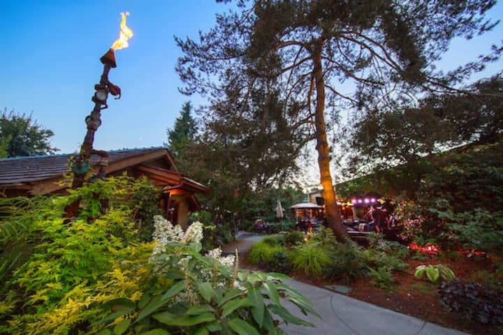 Mcmenamins Anderson School - Bothell, WA