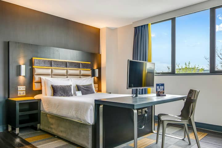 Roomzzz Aparthotel Chester City - Chester