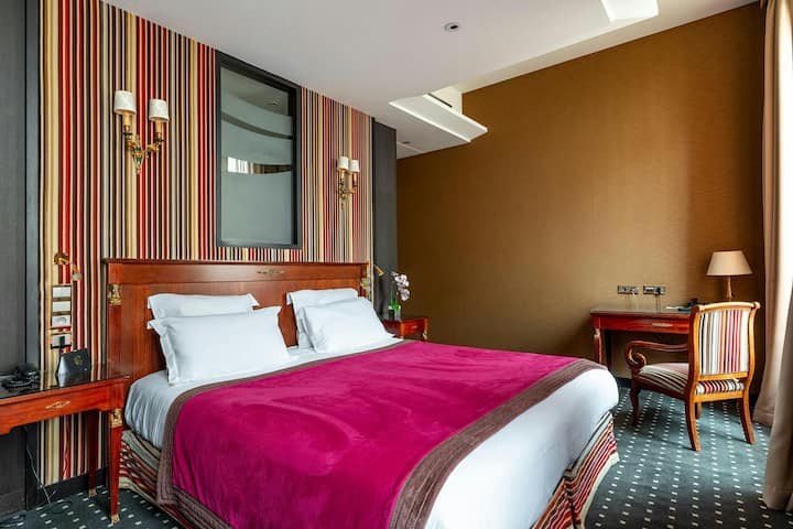 Hotel Regent's Garden  Astotel - París