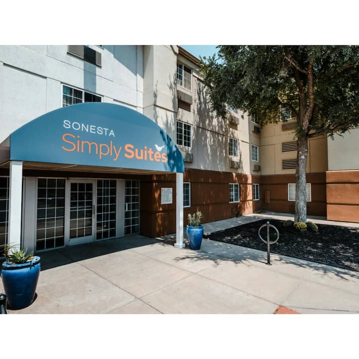 Sonesta Simply Suites Fort Worth Fossil Creek - Fort Worth, TX