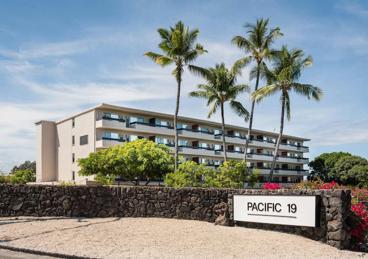 Pacific 19 Kona - Kailua-Kona, HI
