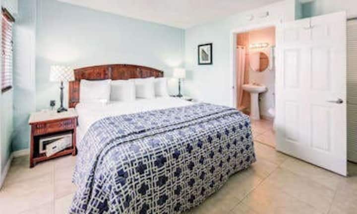 Creekside Inn - Islamorada