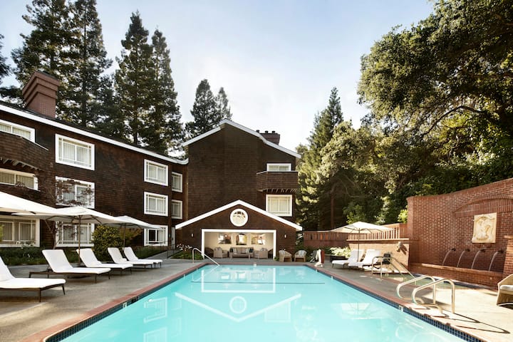 The Stanford Park Hotel - Palo Alto, CA