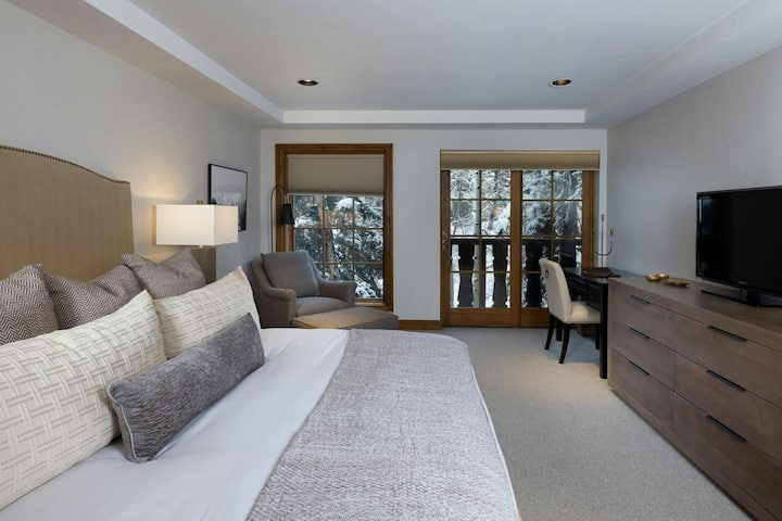 Gravity Haus Vail - Vail, CO