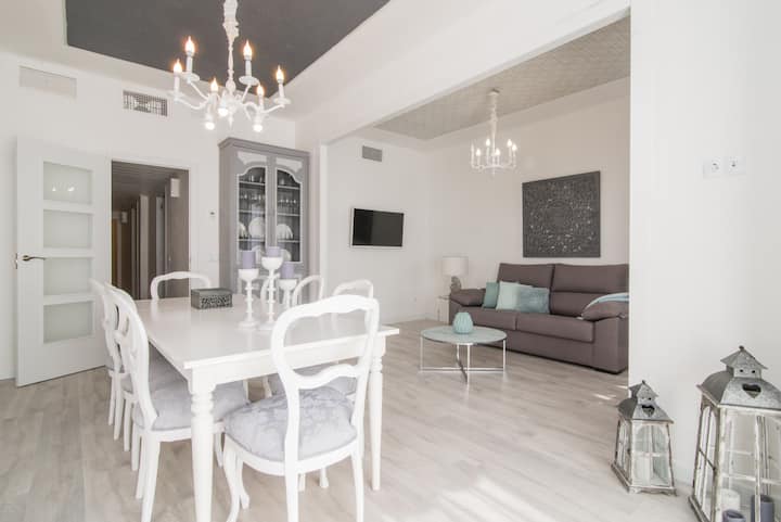 Fc Barcelona 1 Car Free Parking, Family Apartment. - Barcelona