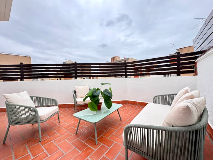 Apartamentos De Crysoyle Sl 2, Double Bed Apartment. - L'Hospitalet de Llobregat
