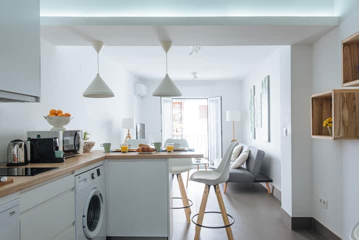 Hostly Vega, Apartamento Con 2 Camas Individuales. - Sevilla