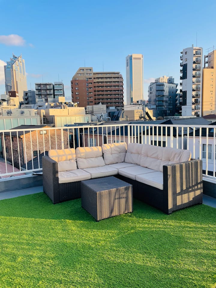 Aki's Apartments 4 Min By Train To Shinjuku / 11 Min By Train To Shibuya / 2 Min Walk To The Nearest Station. - Shinjuku Station
