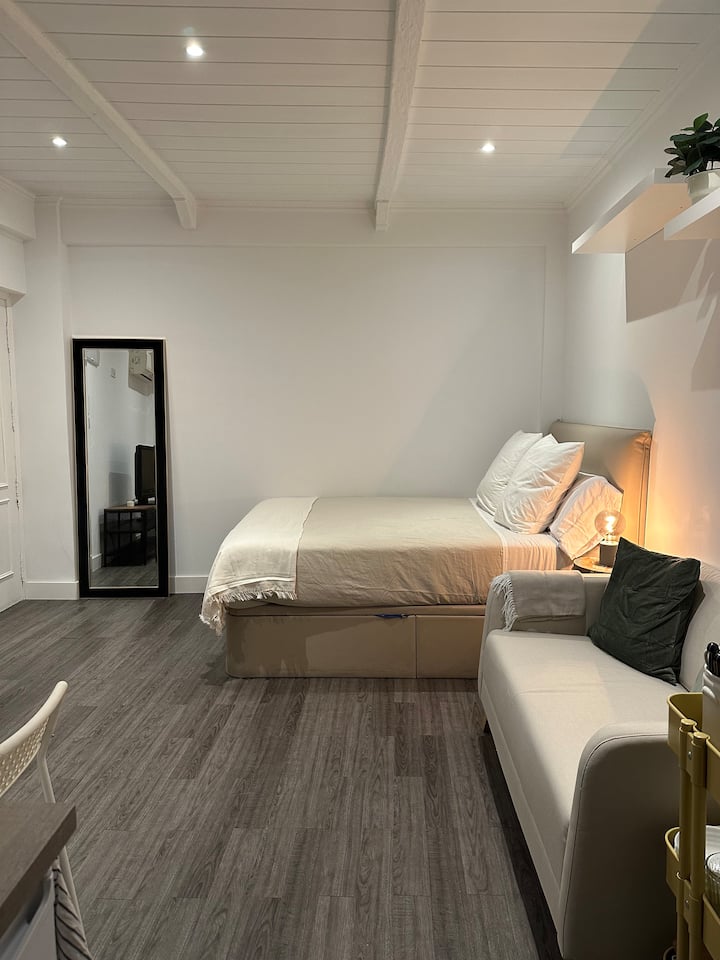 Cristina Paloma Apartments, Office 1 - Madrid